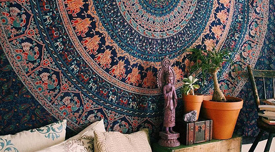 8 Different Ways to Hang a Tapestry – Bless International